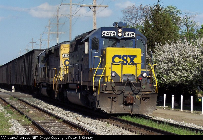 CSXT 8475